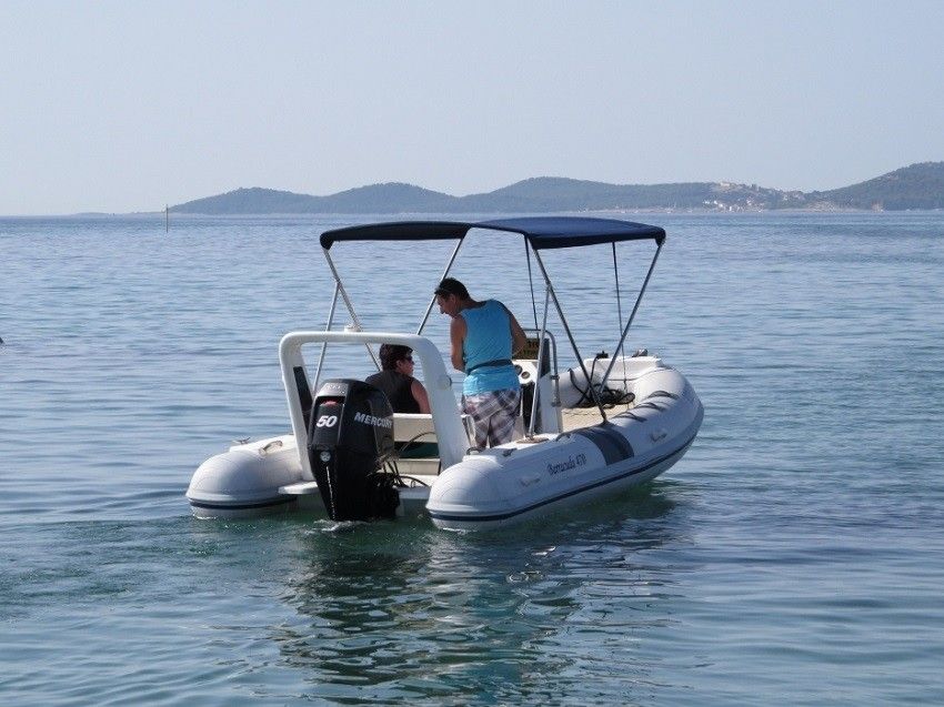 Barca a motore Maestral 470 Maestral Baracuda a noleggio - Croazia ...