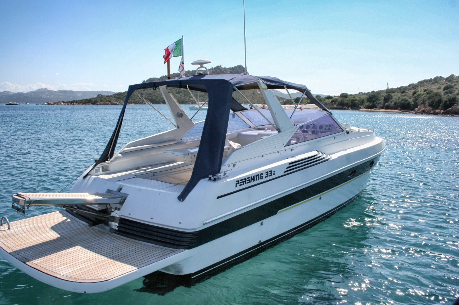 Motor yacht Pershing 33 Soraja for rent - Italy | Boataround