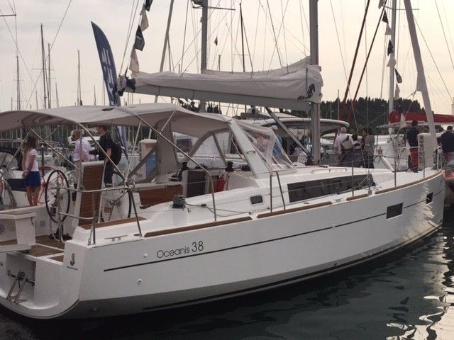 Yelkenli yat Kiralık Beneteau Oceanis 38 Omega - Hırvatistan | Boataround