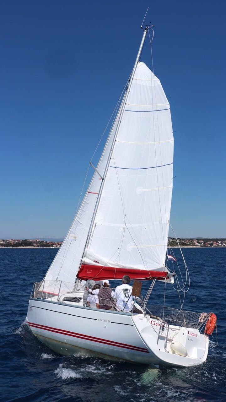 Veleiro Jeanneau Sun Fast 26 Cicoco for rent - Croácia | Boataround