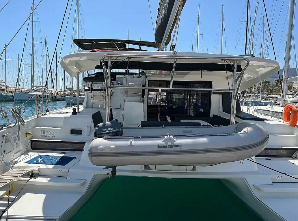 Catamaran Lagoon 42 Blade for rent - Greece | Boataround