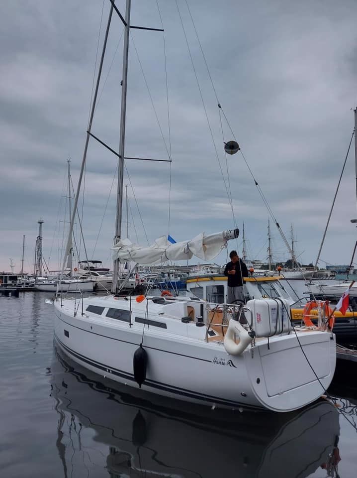Sailing yacht Hanse 348 First Wind for rent - Poland | Boataround