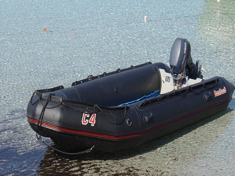 Motorboat Bombard Commando C4 18 for rent - France | Boataround