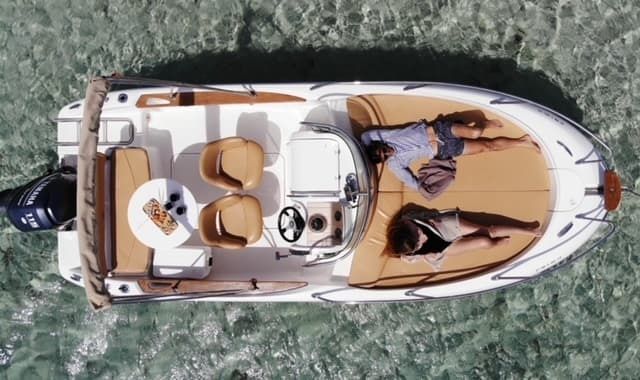 Motorboat Sessa Key Largo 20 Deck 16 for rent - Spain | Boataround