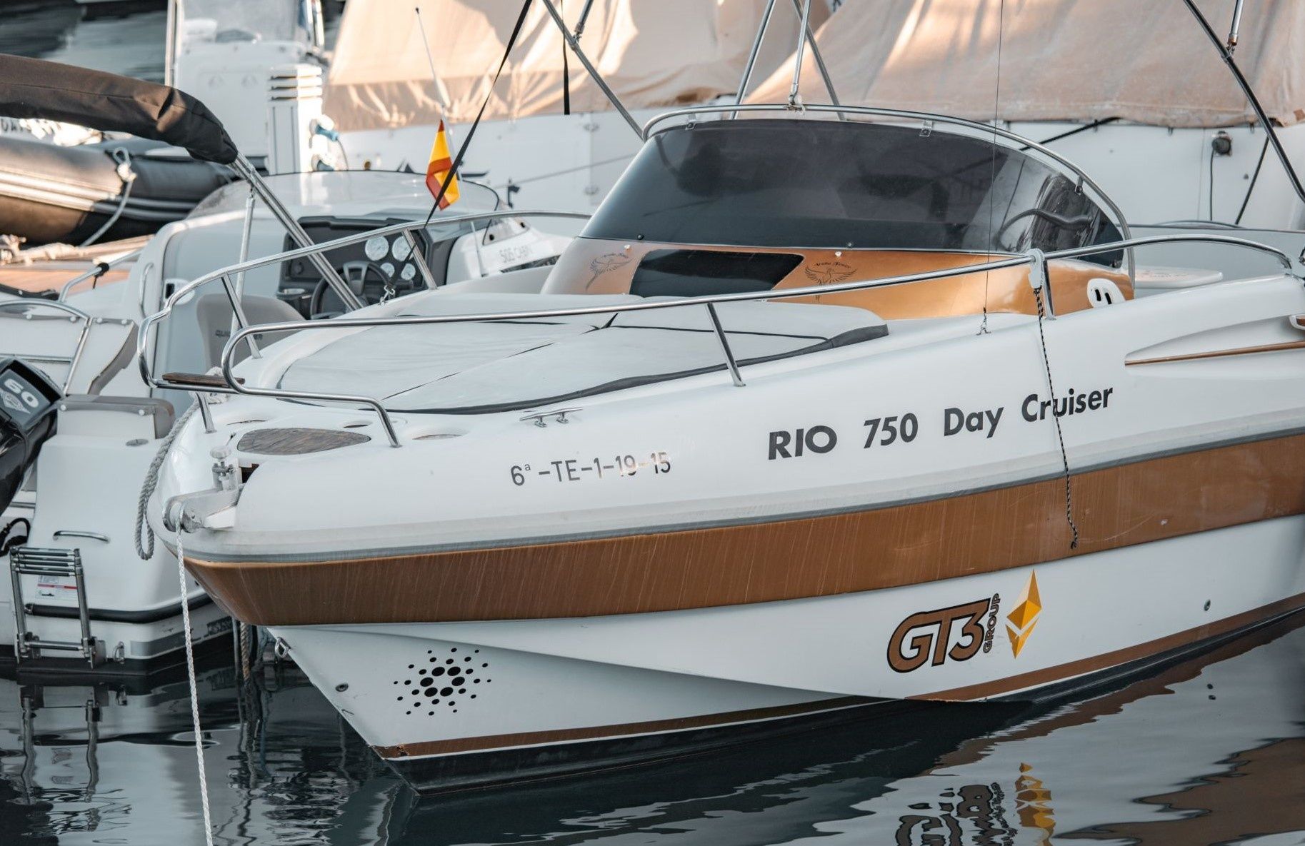 Motorboat Rio 750 Day Cruiser Arabe Fenice for rent - Spain | Boataround