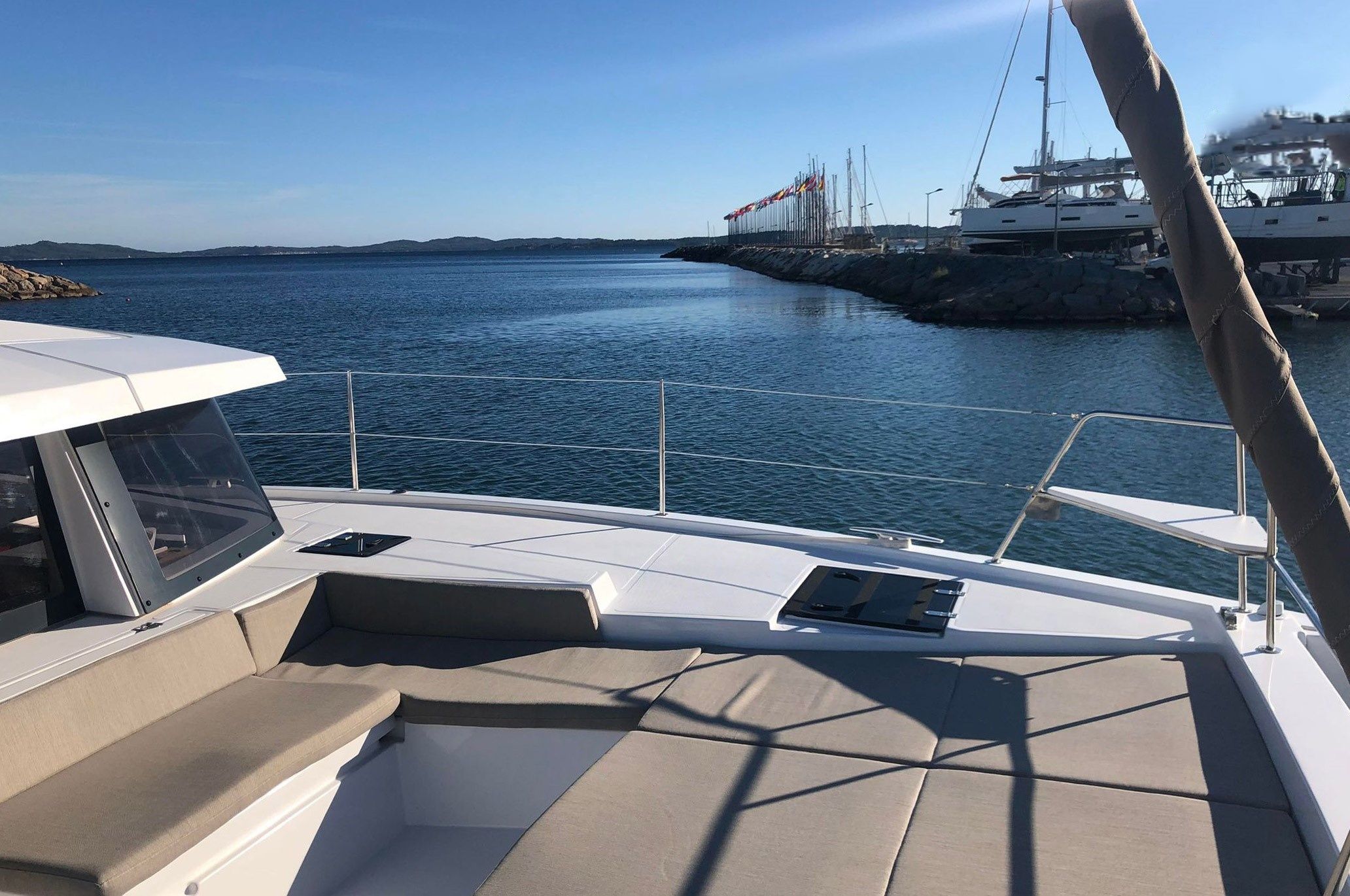 Catamaran Bali 4.2 Aquilon for rent - France | Boataround