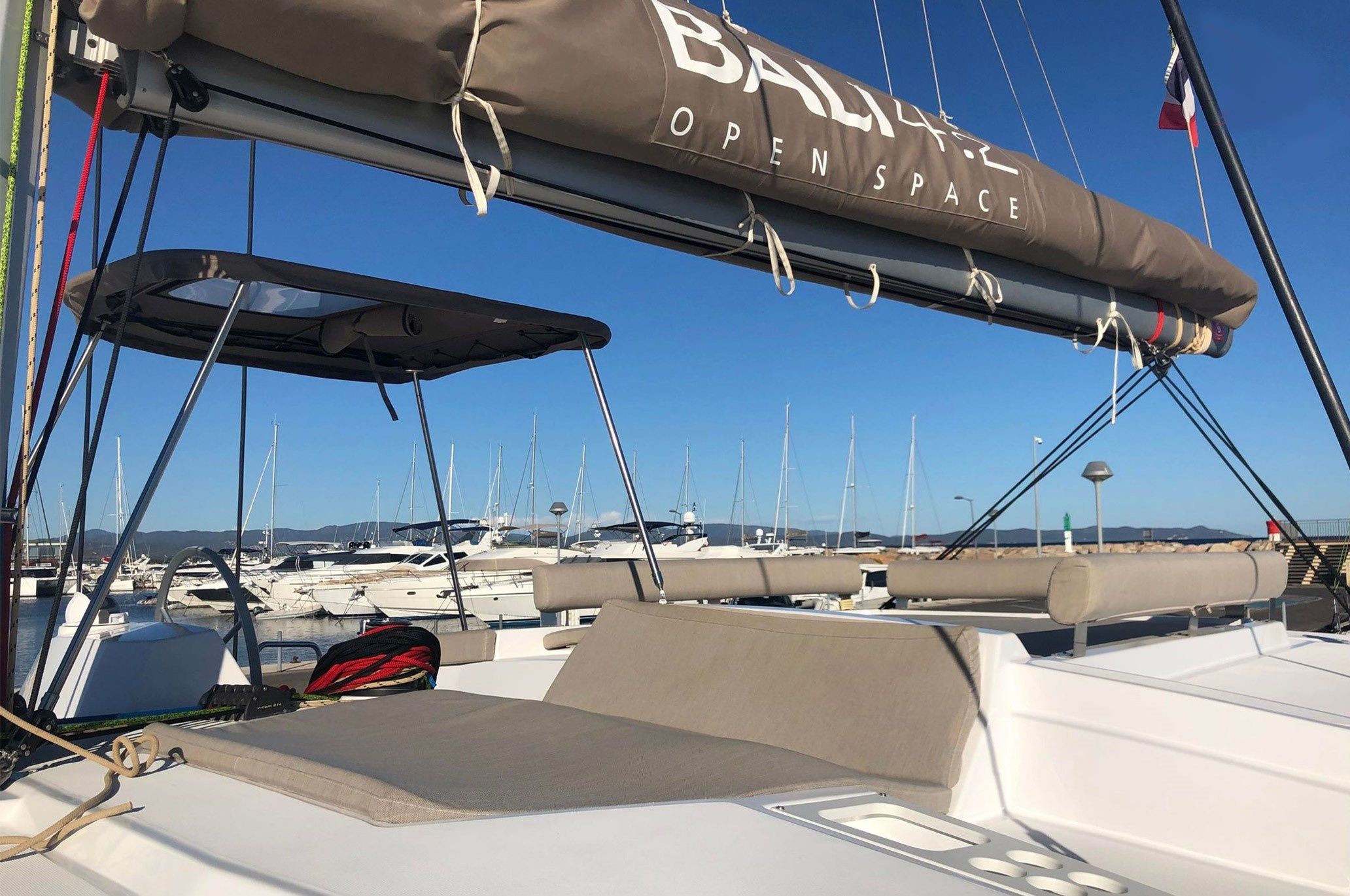 Catamaran Bali 4.2 Aquilon for rent - France | Boataround