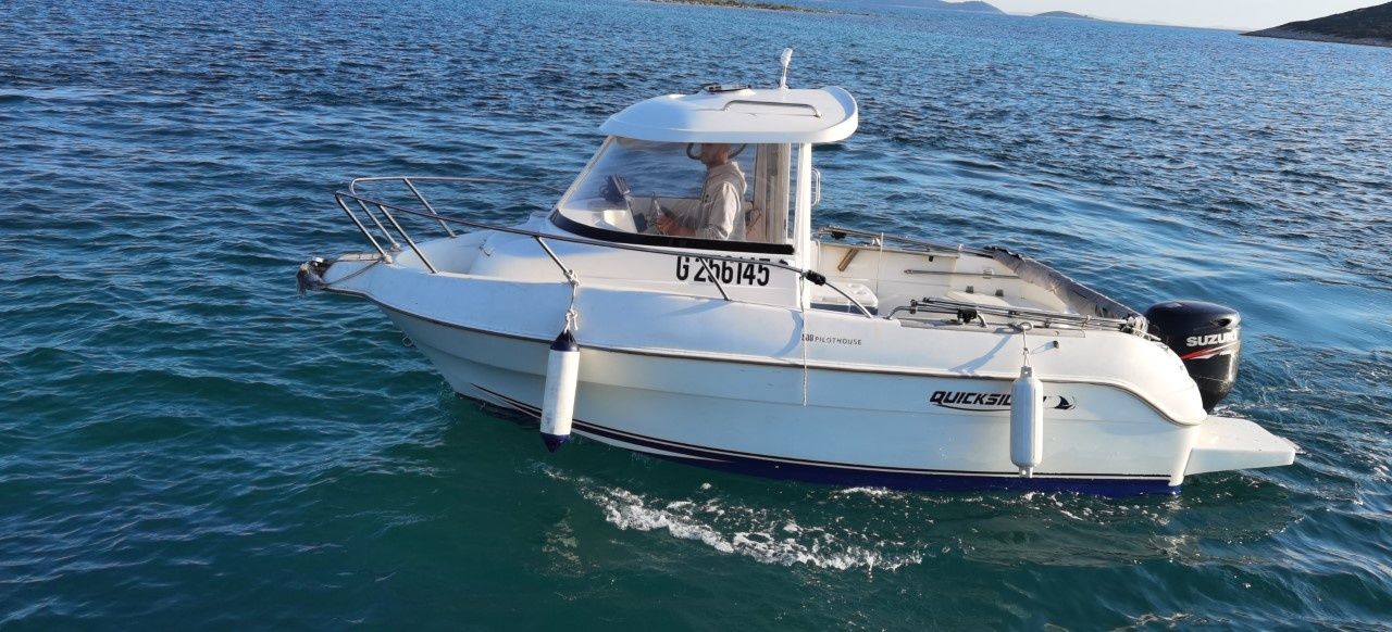 Motorboat Quicksilver 500 Pilothouse Angel for rent - Croatia | Boataround