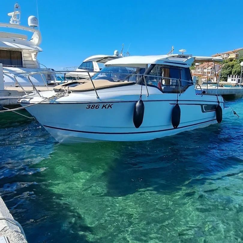Motor yacht Jeanneau Merry Fisher 795 386 KK for rent - Croatia ...