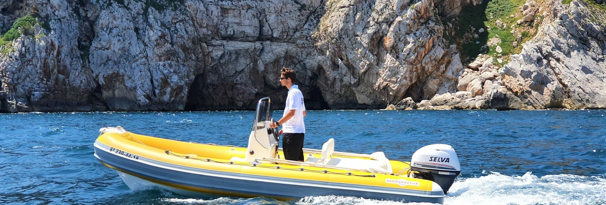 Motorboat Gommonautica G48C Gommo 2 for rent - Spain | Boataround