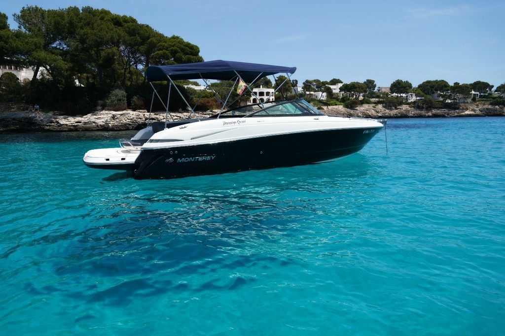 Motorboat Monterey 264 FS Dancing Queen for rent - Spain | Boataround