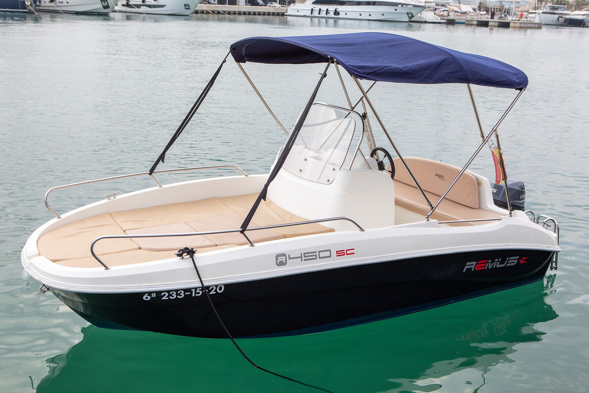 Motorboat Remus 450 2020 for rent - Spain | Boataround