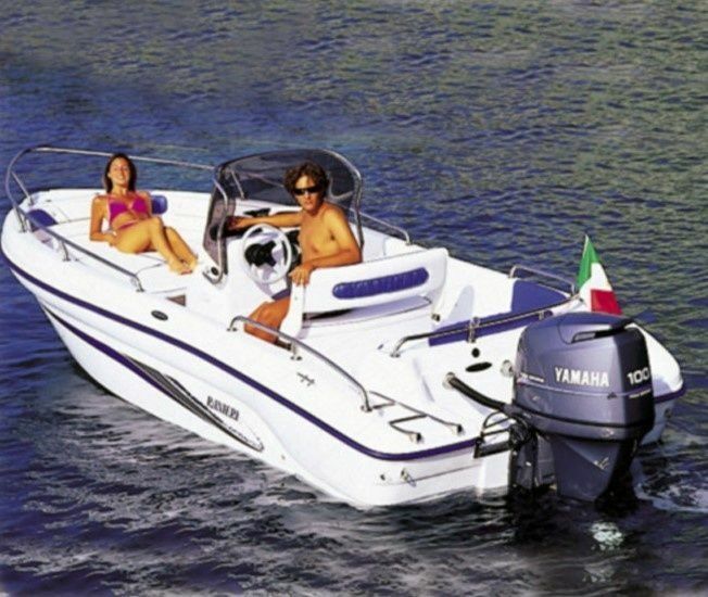 Motorboat Ranieri 500 Azzurra Quattro for rent - Italy | Boataround