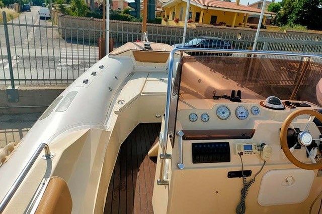 Barca a motore Solemar 25 Offshore Amaretto a noleggio - Italia ...