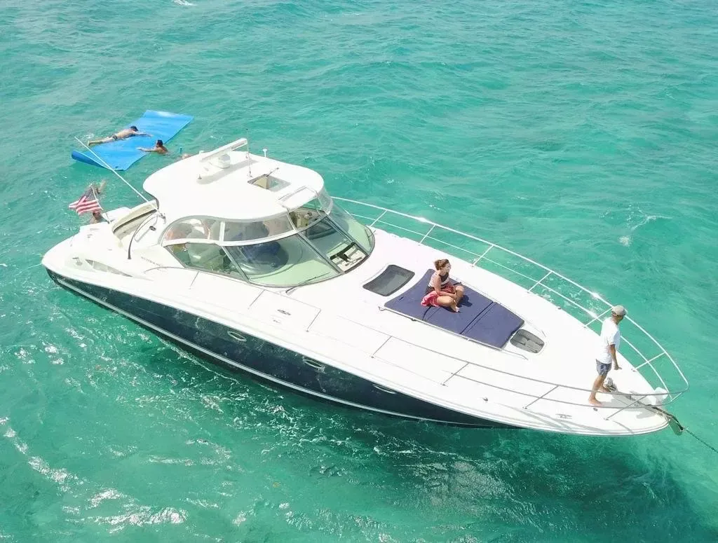 Motorna jahta Sea Ray 420 Sundancer Pirentinha za najem - ZDA | Boataround